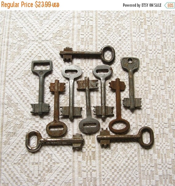 Vintage Skeleton Keys Old Fashioned Keys Large Metal Keys | Etsy