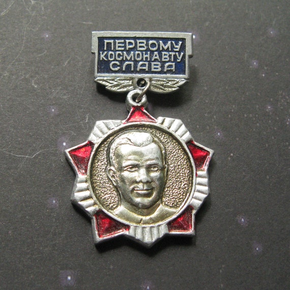 Yuri Gagarin Badge, Cosmonaut Pins, Space Badge, Spac… - Gem