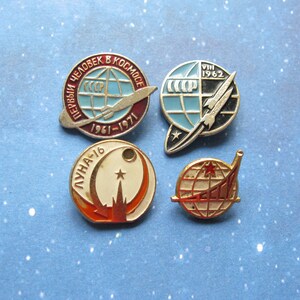 Vintage Space Pins, Moon Exploration, Satellites and Rockets, Space ...