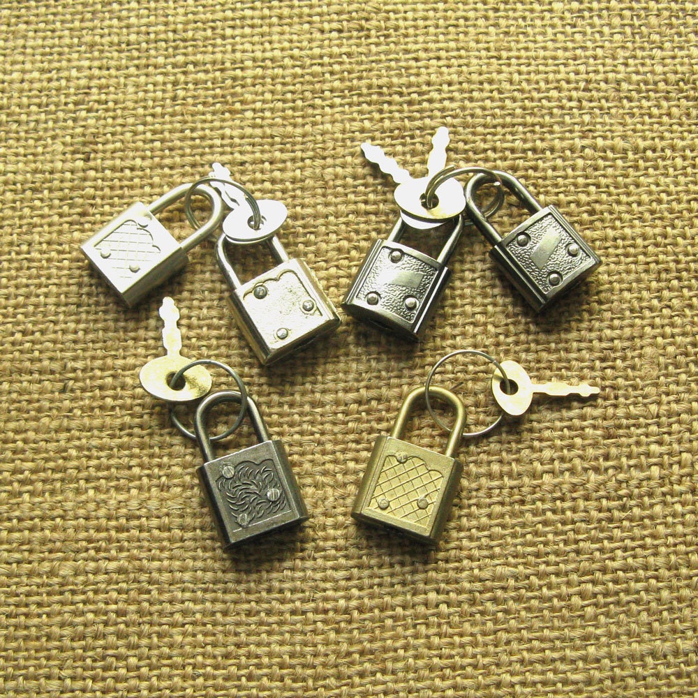 6 Small Antique Padlocks Wedding Lock Love Lock and Key | Etsy