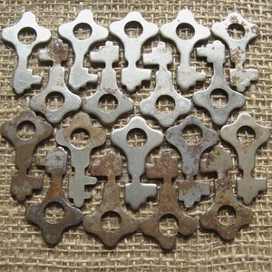 Small Old Keys, Vintage Flat Keys, Primitive Keys, Vintage Key Set ...