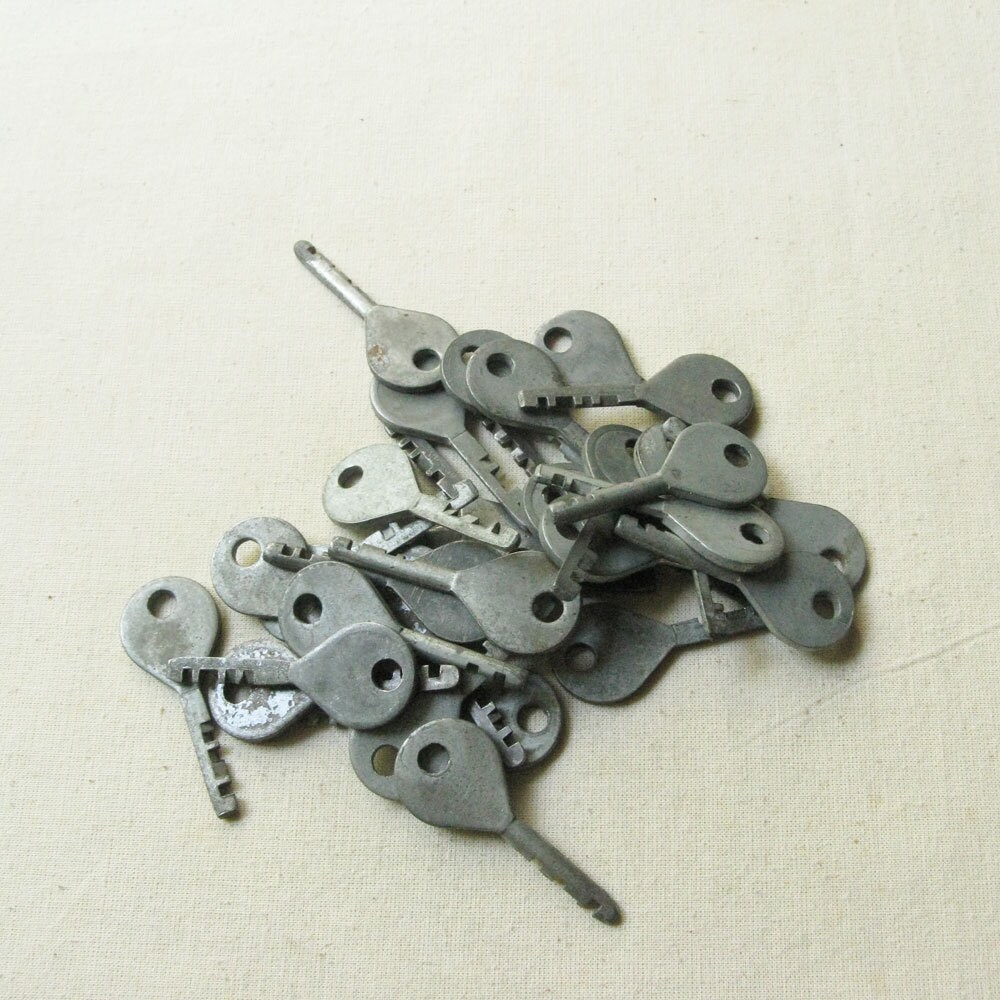 10 Pcs Vintage Keys Flat Keys Old Keys Steampunk Keys - Etsy