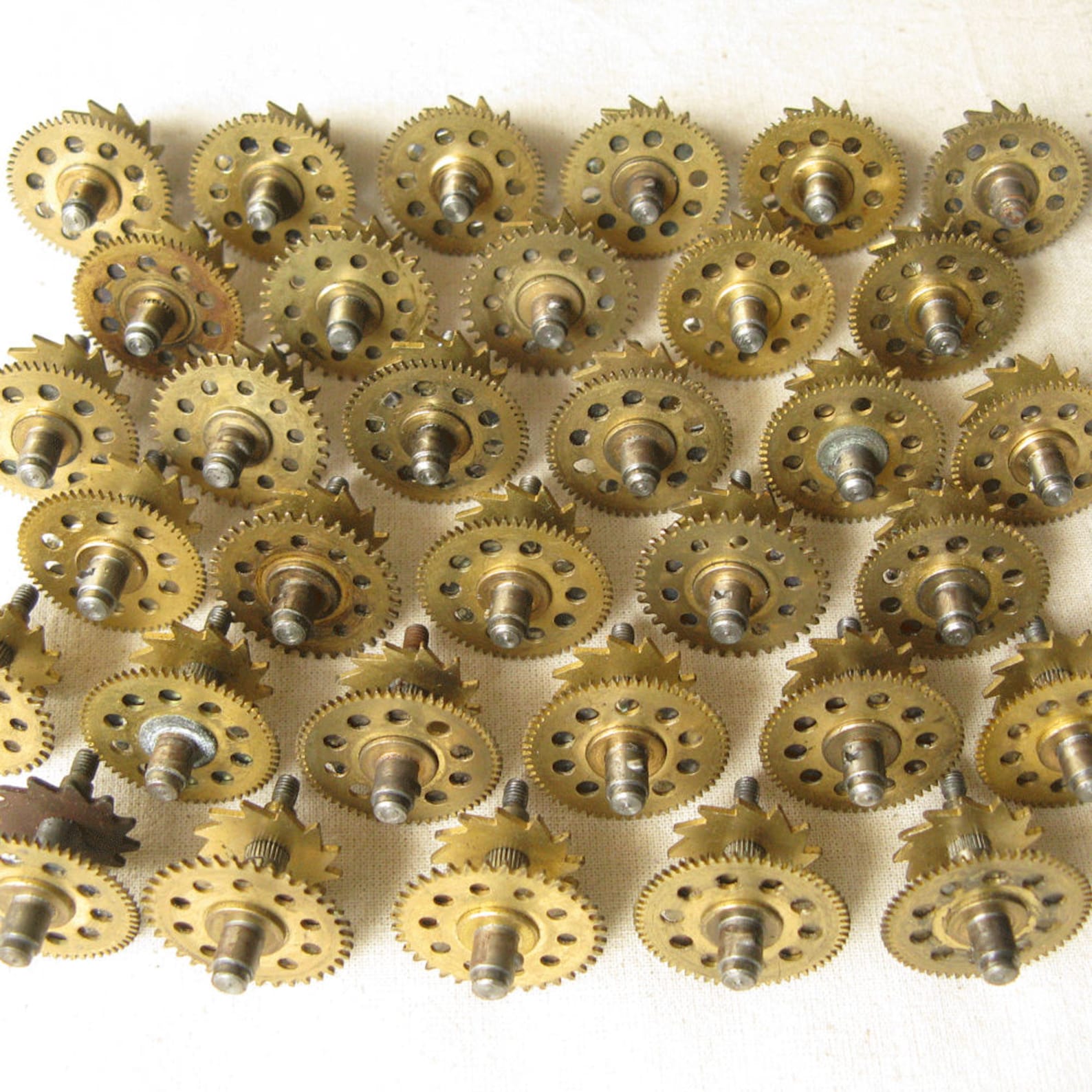 12 Retro Brass Cogs Vintage Clock Parts Metal Shop Supplies | Etsy