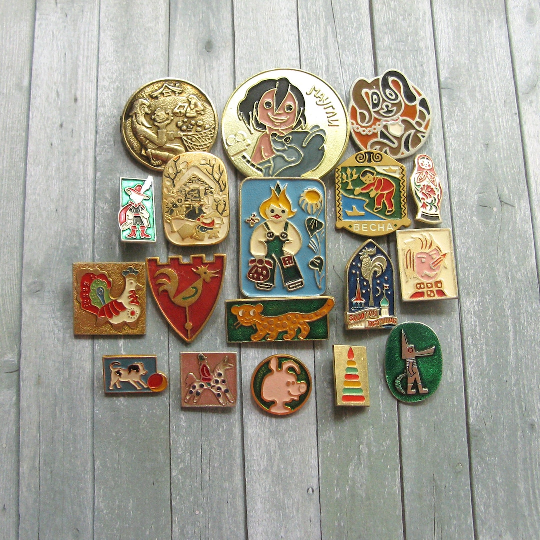 Vintage Cartoon Characters Pins, 80s Pins, Pin Collectors, 80s Pinbacks ...