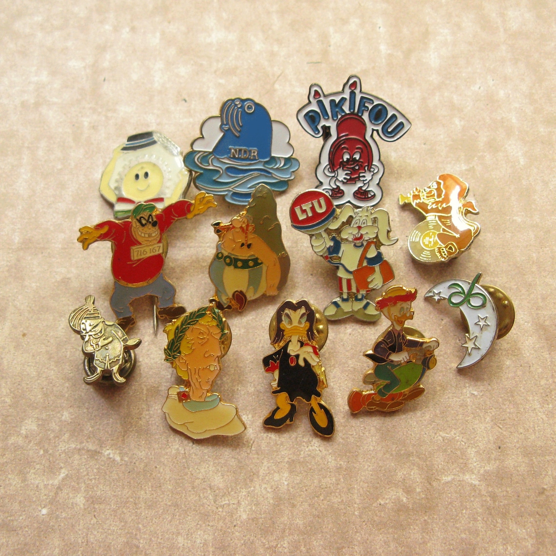 Vintage Cartoon Characters Pin Cartoon Badge Pins for - Etsy