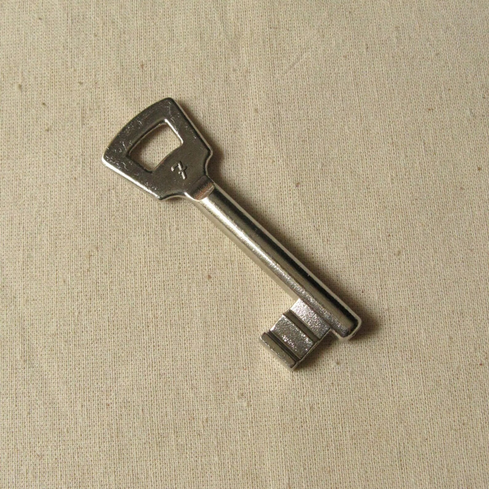 Vintage Skeleton Keys Old Fashioned Keys Large Metal Keys | Etsy