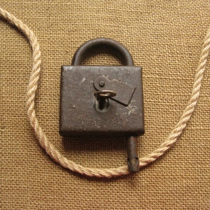 Vintage Lock, Padlock With Key, Working Padlock, Cottage Chic, Rust and ...
