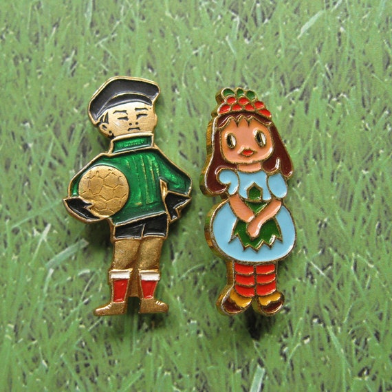 Vintage Cartoon Characters Pins, 80s Pins, Pin Collec… - Gem