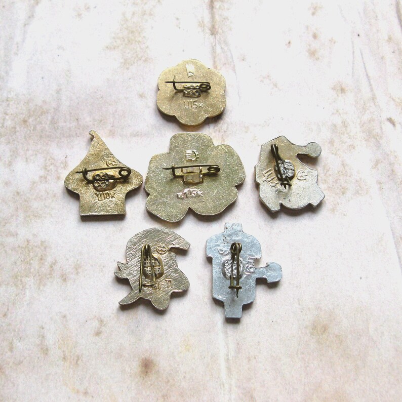 Vintage Cartoon Characters Pins Cartoon Badges Pins for - Etsy