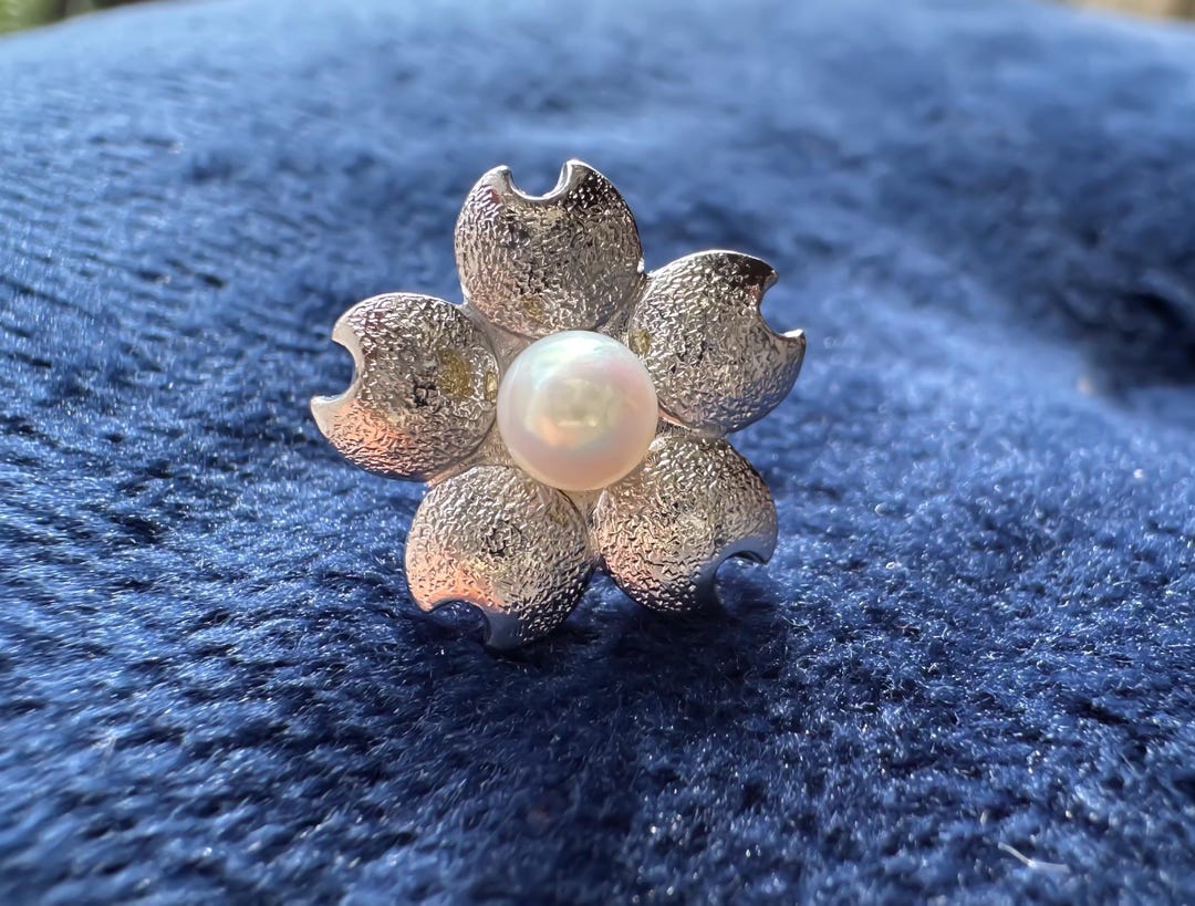 Collector’s Item 1970 Osaka Expo TASAKI Vintage Akoya Pearl Pin - Etsy