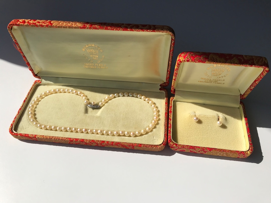 Vintage Japanese Akoya Pearl Choker and Earrings Set From Sakata Pearl ...