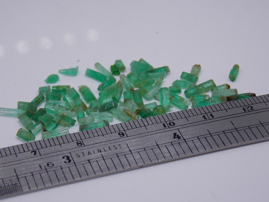 Natural Raw Green Hexagon Crystal Emerald Gemstones,collectibles Gem ...