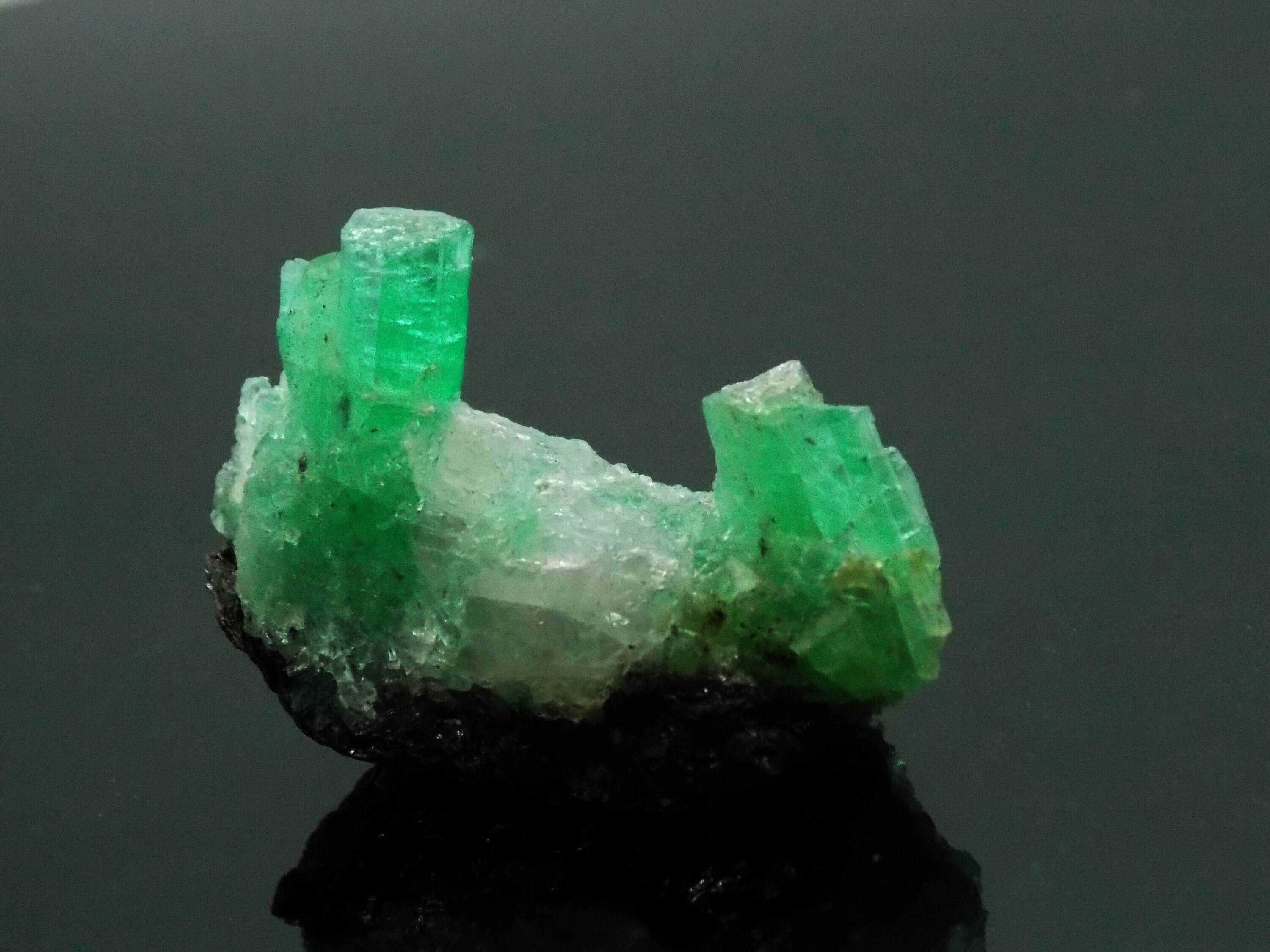 Raw Emerald Natural Organic Green Crystal Emerald Gemstones - Etsy
