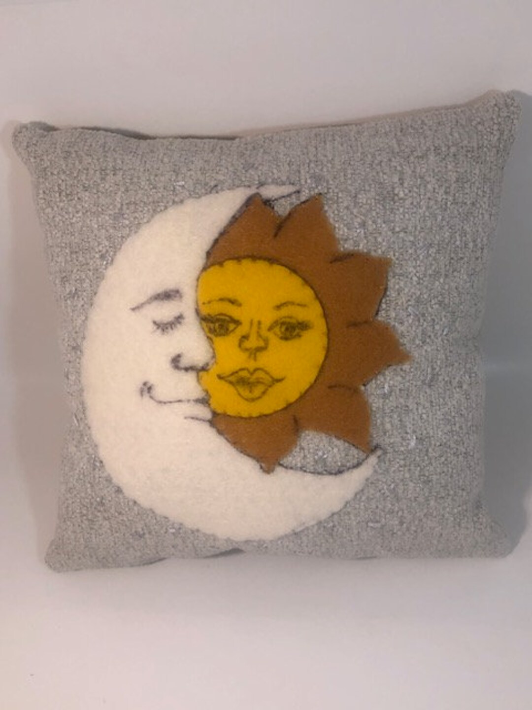 Total Eclipse of the Sun Homage Hand Applique Pillow - Etsy