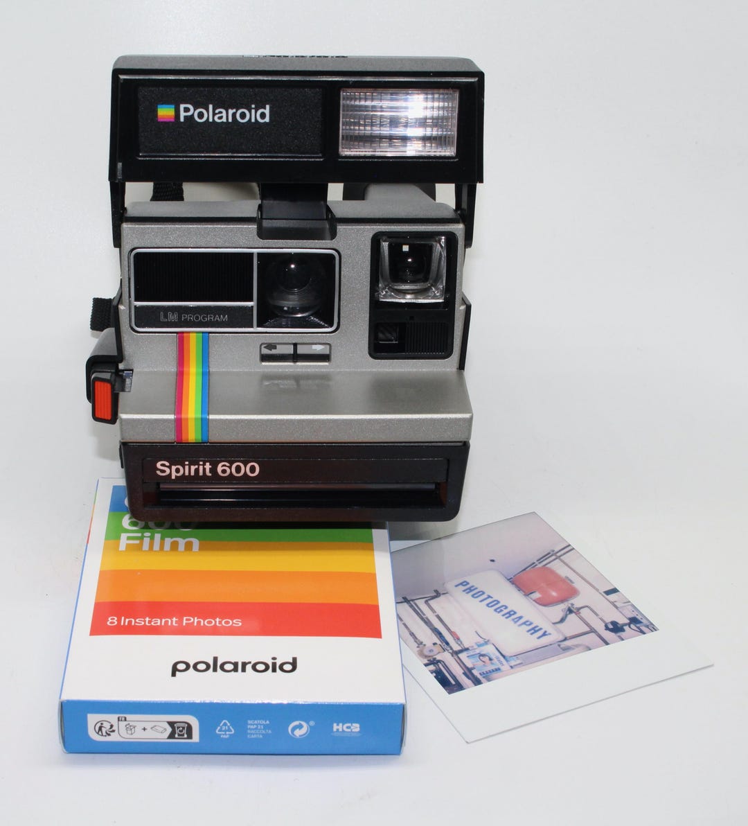 Polaroid Spirit 600 Instant Camera With New Polaroid 600 Film Very Good ...