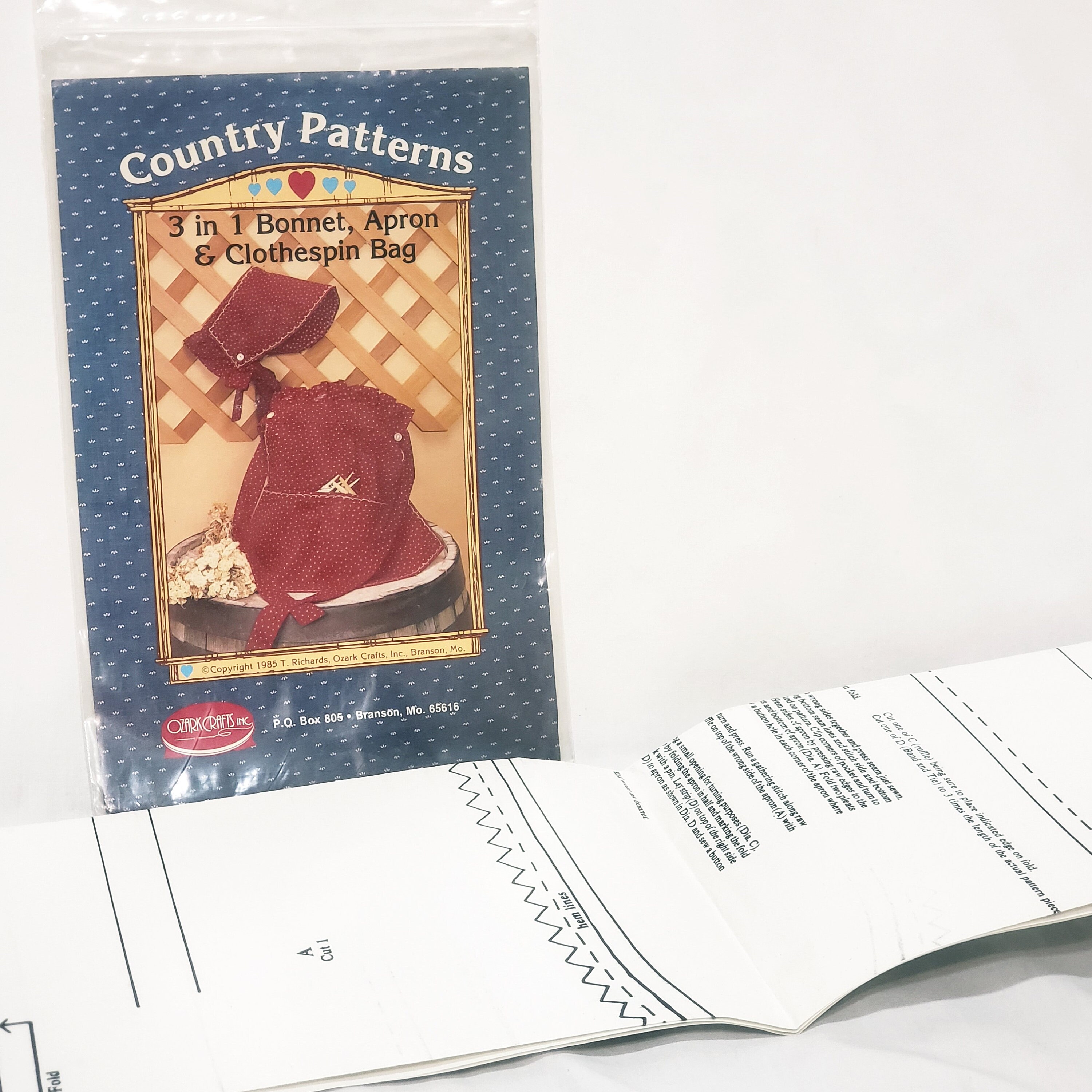 Sun Bonnet Apron Clothespin Bag 3 in 1 Sewing Pattern Ozark Crafts 1985 ...