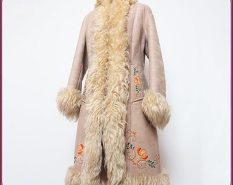 ICONIC Authentic Vintage 60s 70s Real Lamb Fur Embroidered Afghan Coat ...
