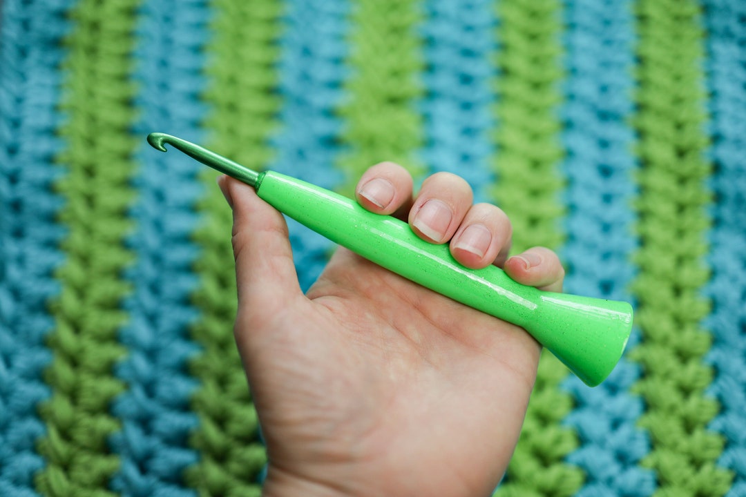 5.25mm Ergonomic Crochet Hook, 3D Printed Hybrid Tapered Style Boye ...