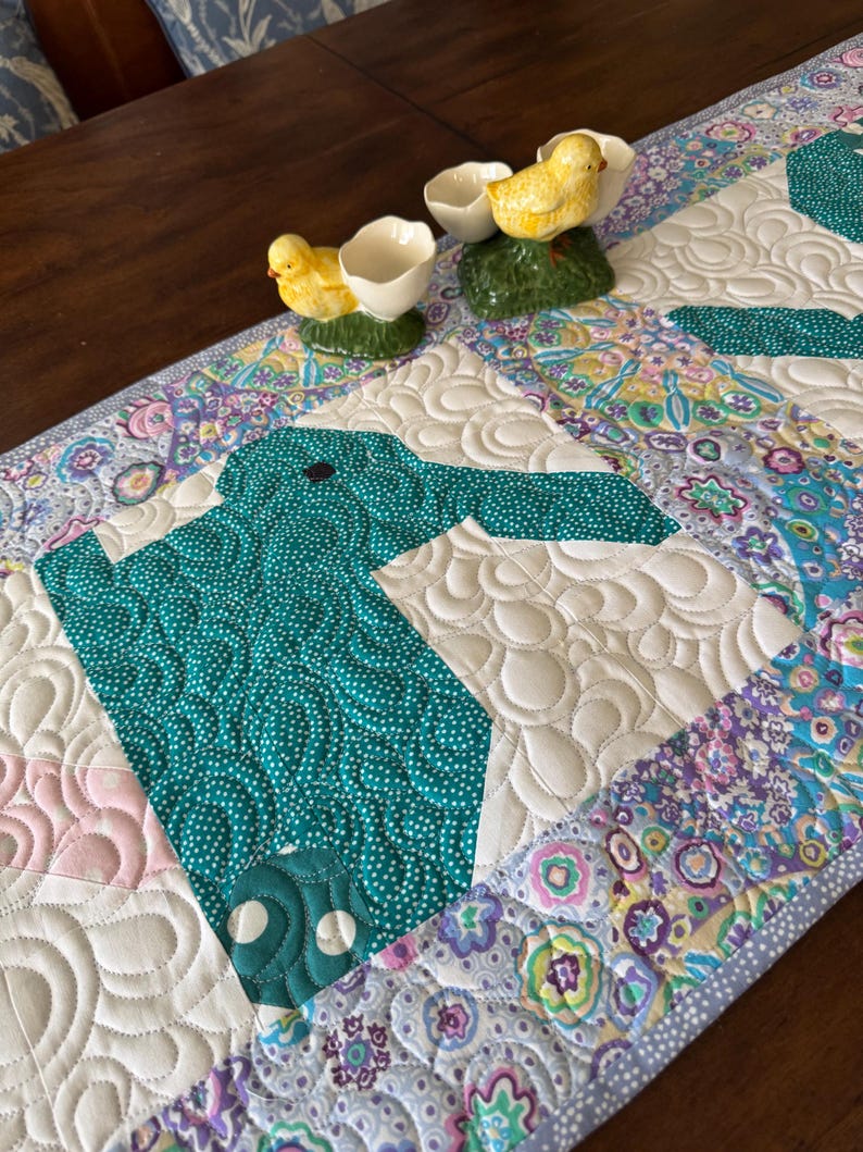 Spring and Easter Quilted Table Runner #2 - Etsy