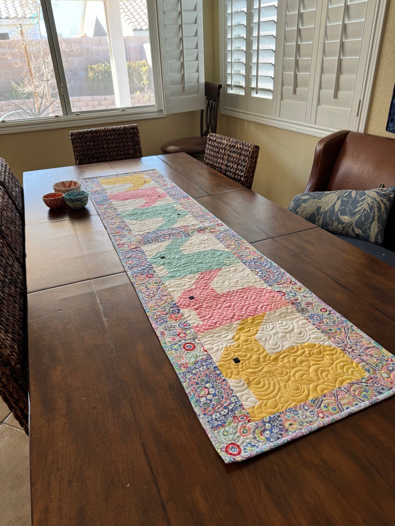 Spring and Easter Quilted Table Runner 2 - Etsy