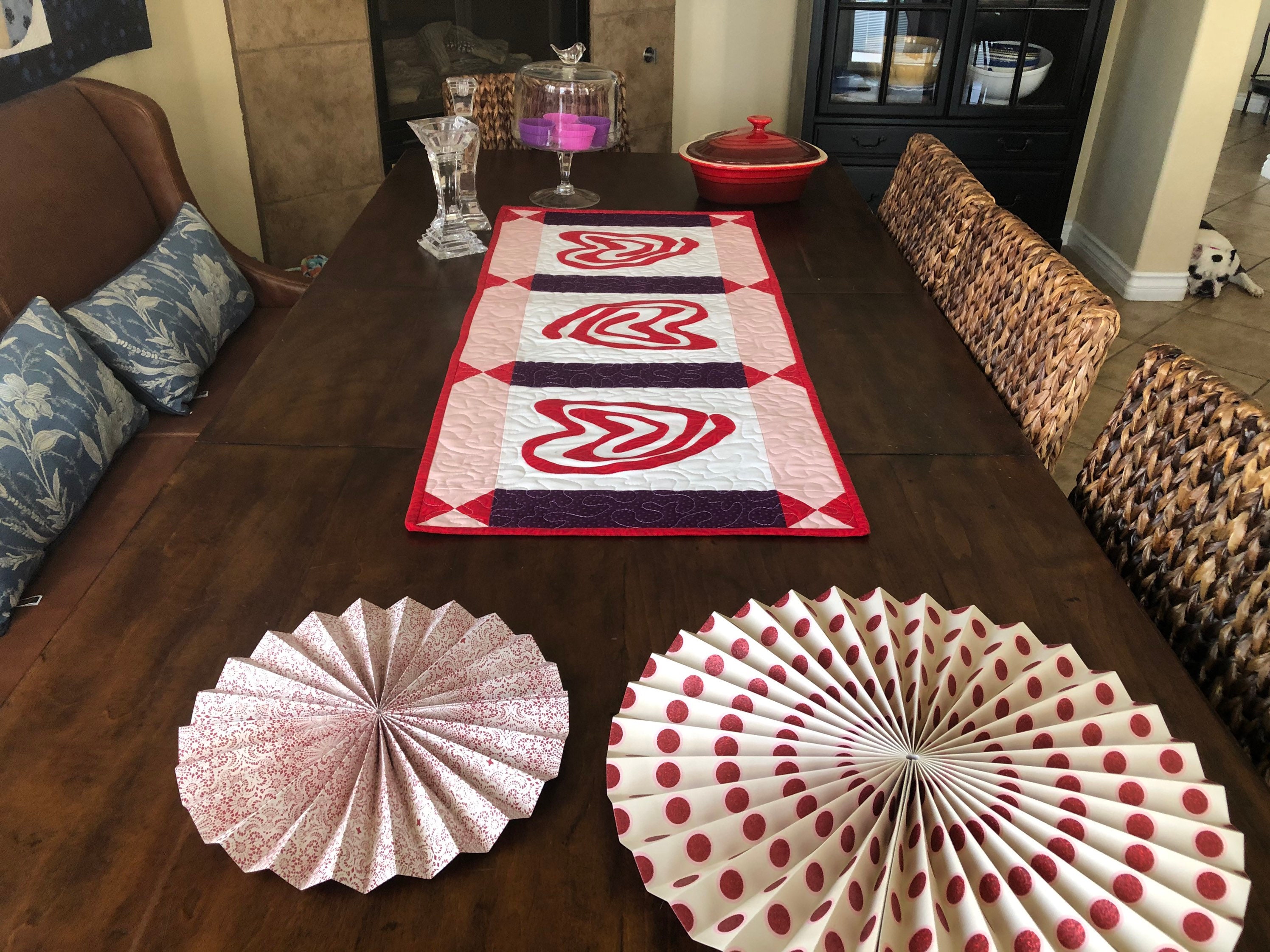 Valentines Day Table Runner - Etsy