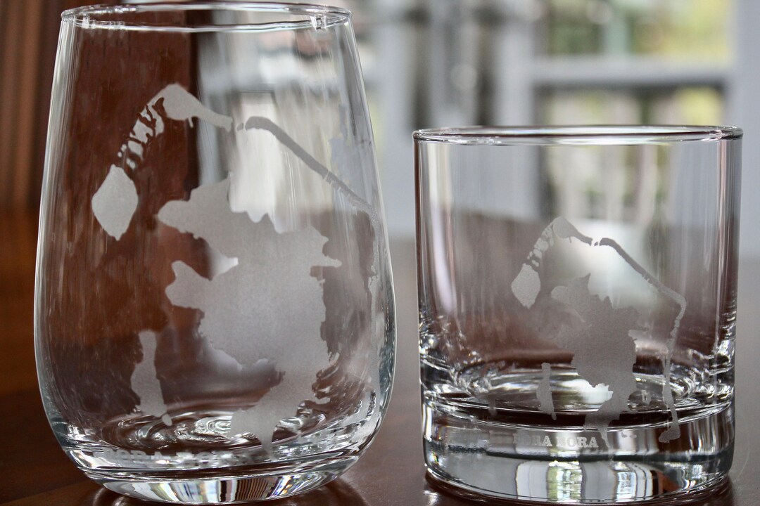 Bora Bora Map Engraved Glasses - Etsy