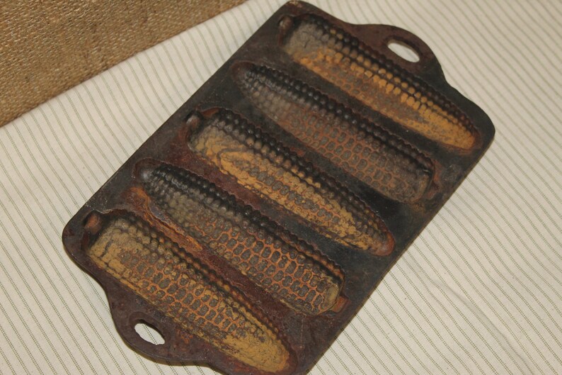 Cast Iron Cornbread Mold - Etsy