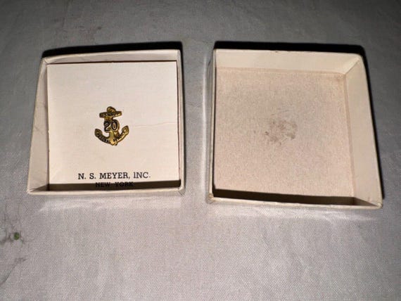 US Navy 20 Year Length Of Federal Service Emblem Post… - Gem