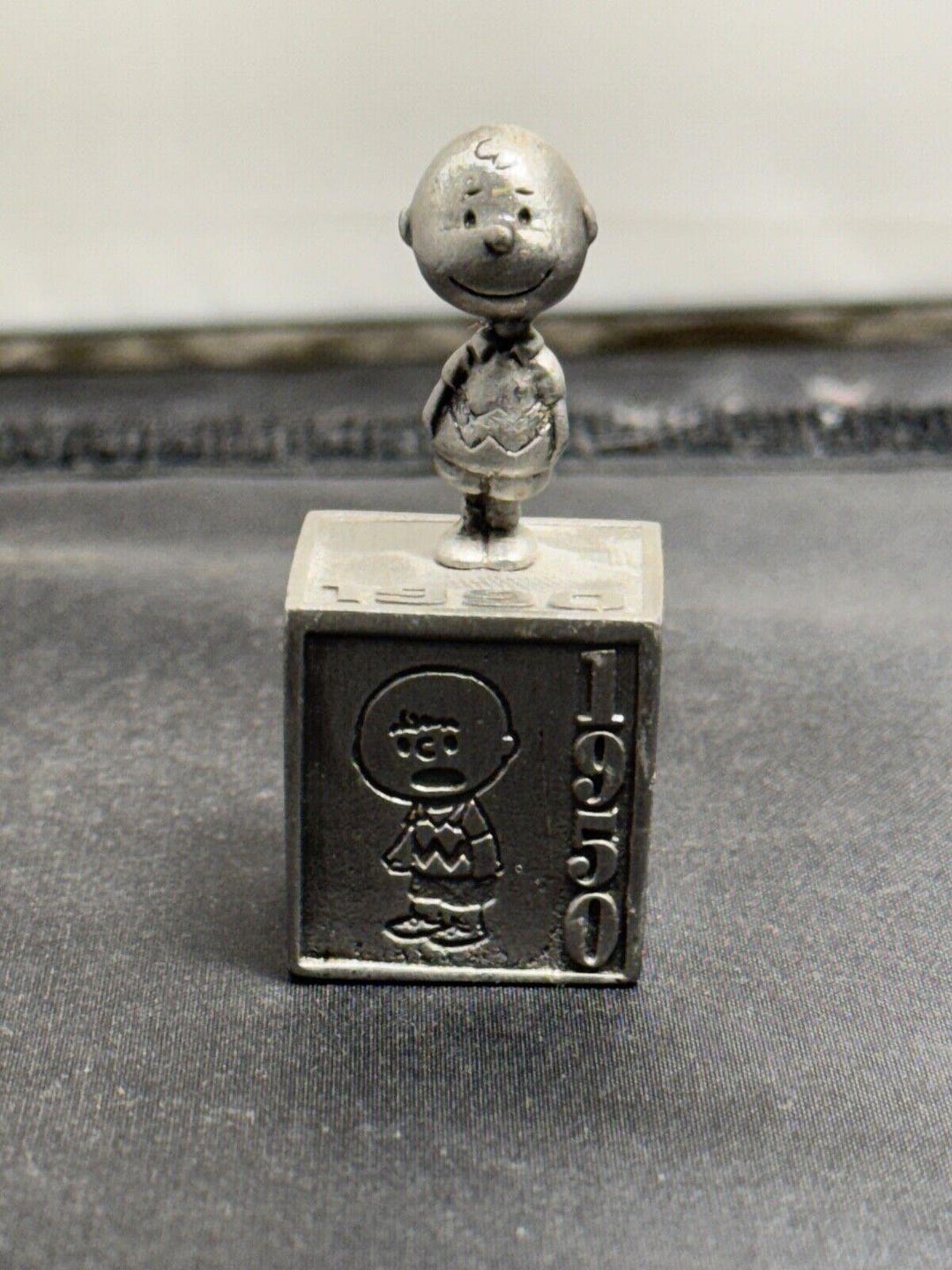 2000 Hallmark Five Decades of Peanuts Charlie Brown 1.5" Pewter ...