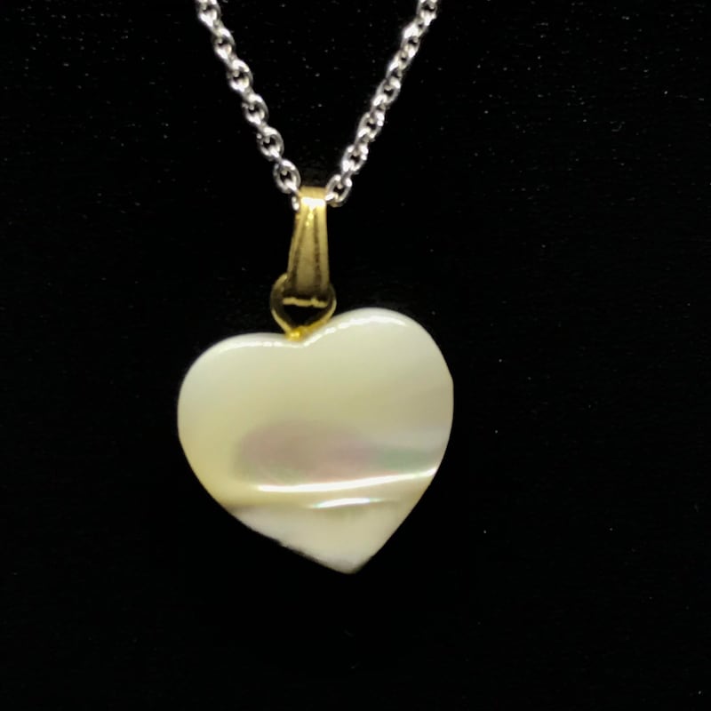 Heart Pearl Necklace - Etsy
