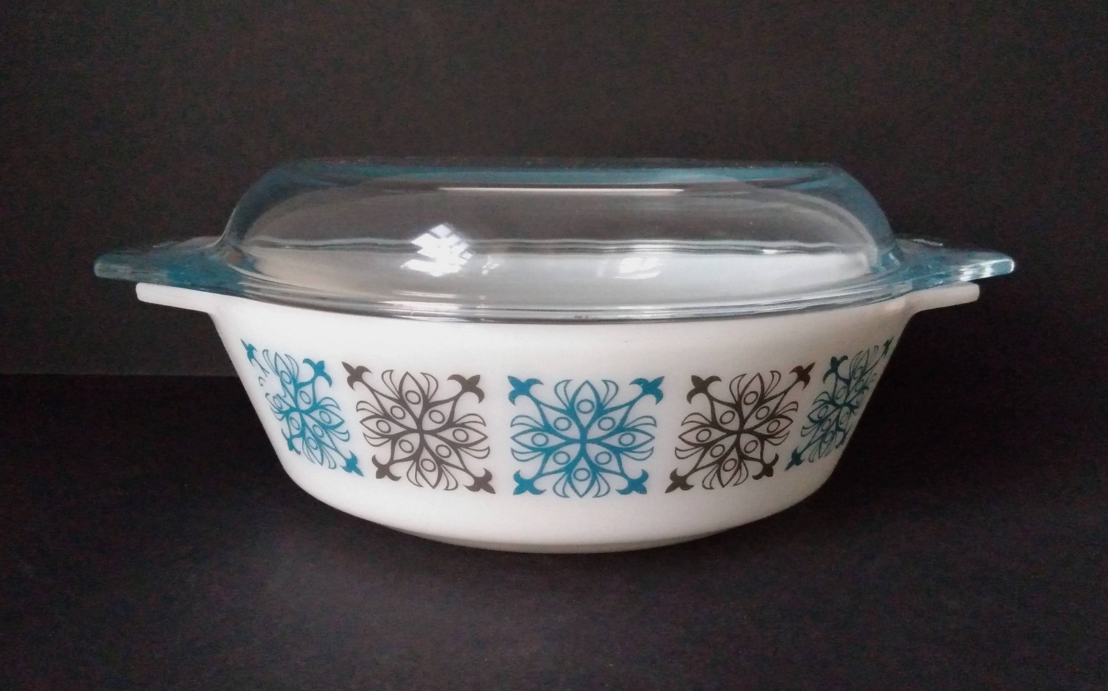 Vintage Pyrex Casserole Dish With Lid Chelsea Pattern Black Etsy