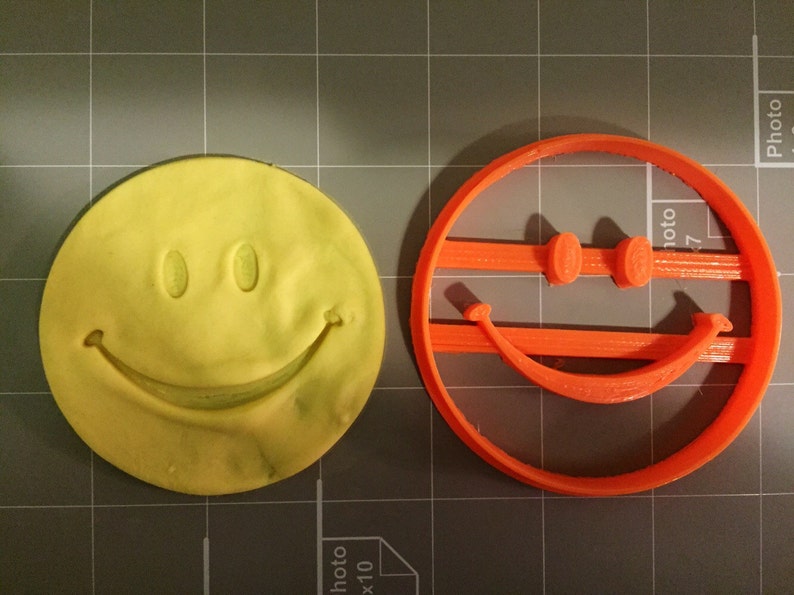 Happy Face Cookie Cutter- Fast Shipping - Sharp Edges - Exceptional ...