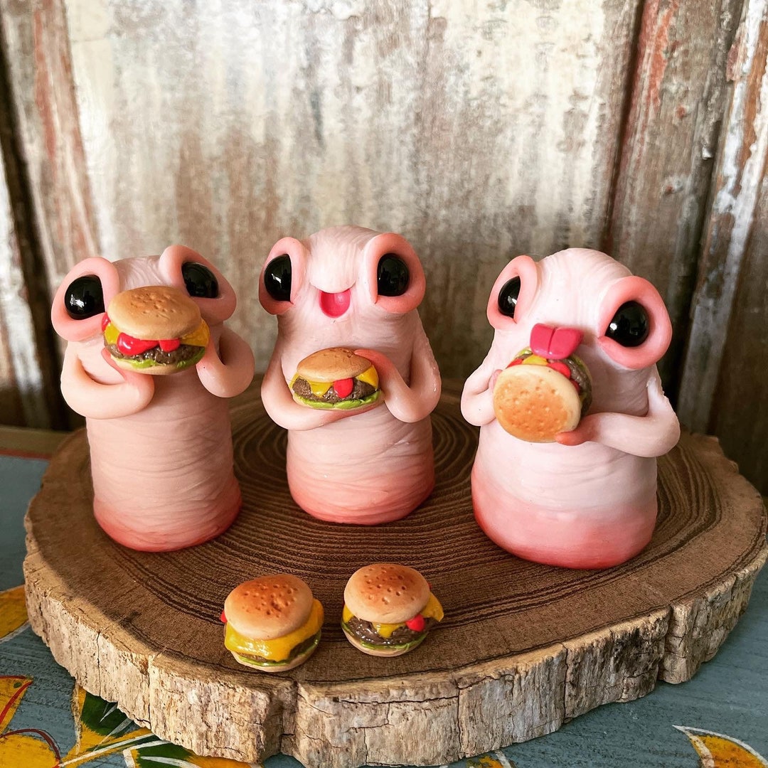 Burger Minion - Etsy