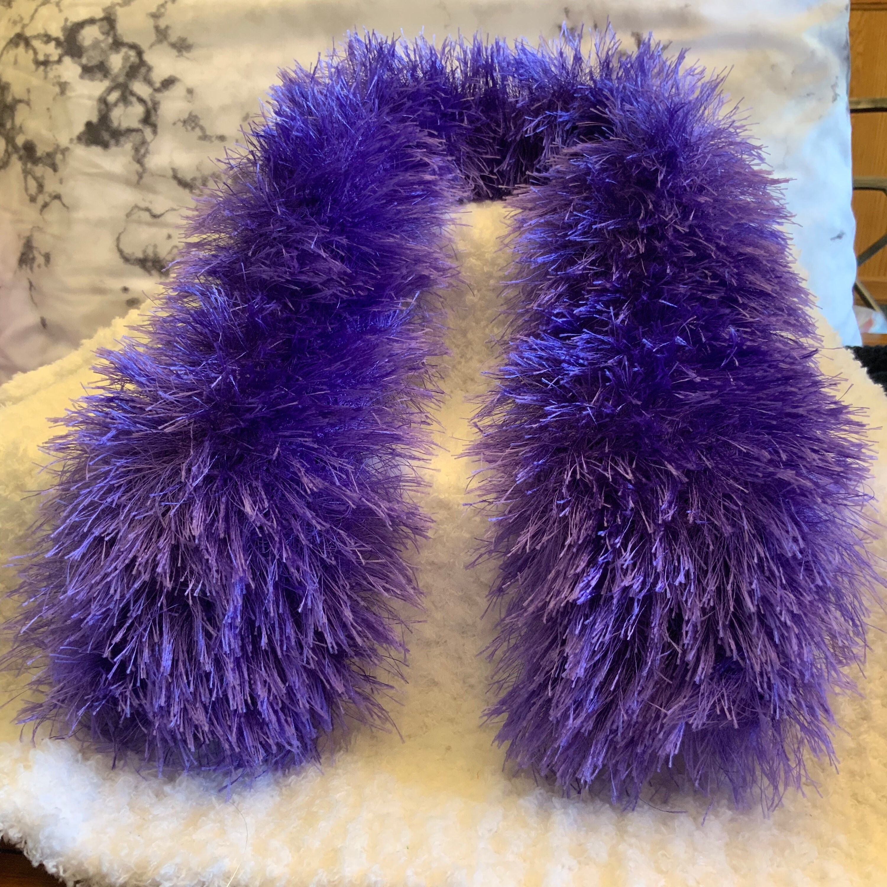 FURRY SCARF BOA Hand Knit Lion Brand Fun Fur Purple Violet Eyelash Yarn ...