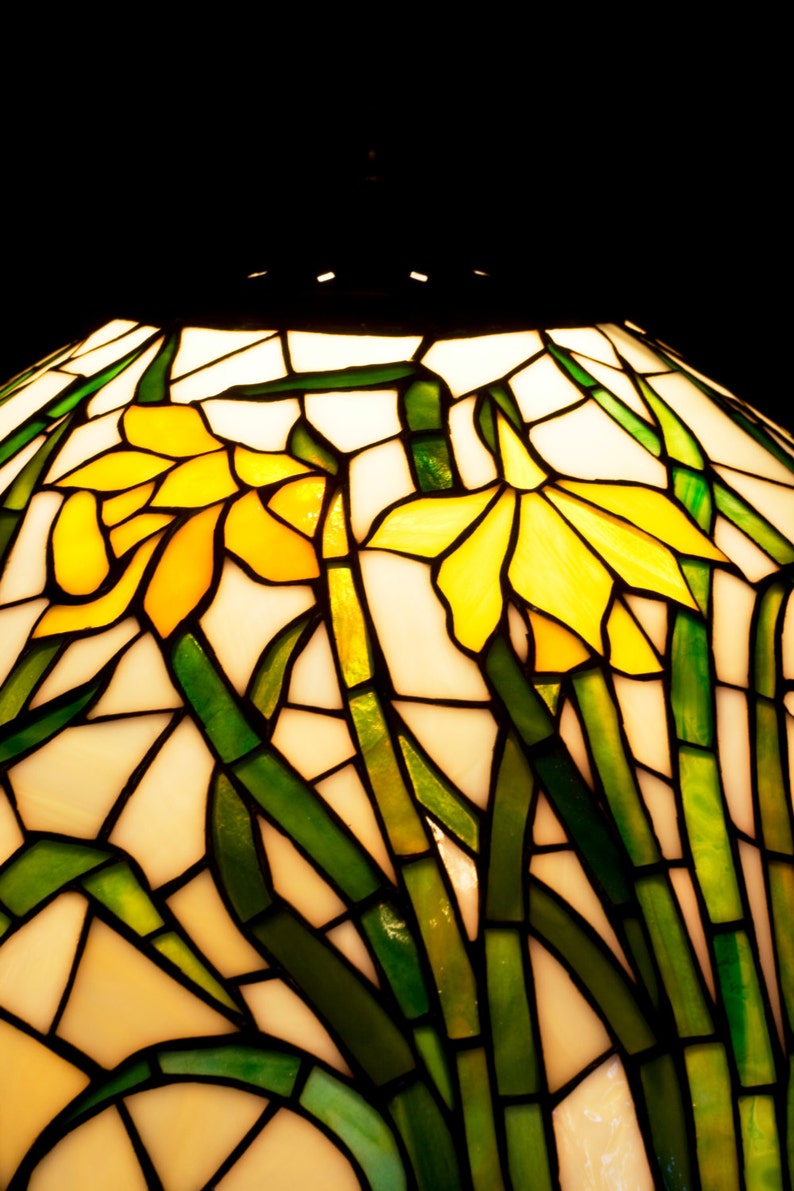 16" Daffodil, Tiffany Lamp, Stained Glass Lamp, Desk Lamp, Art Deco ...