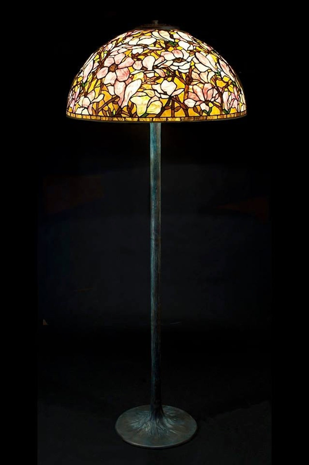 28" Magnolia Floor Tiffany Lamp, Lobby Lamp, Entryway Lamp, Tiffany ...