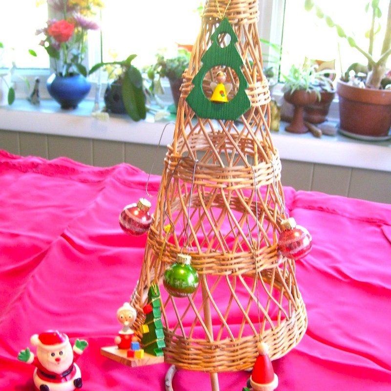 Wicker Christmas - Etsy