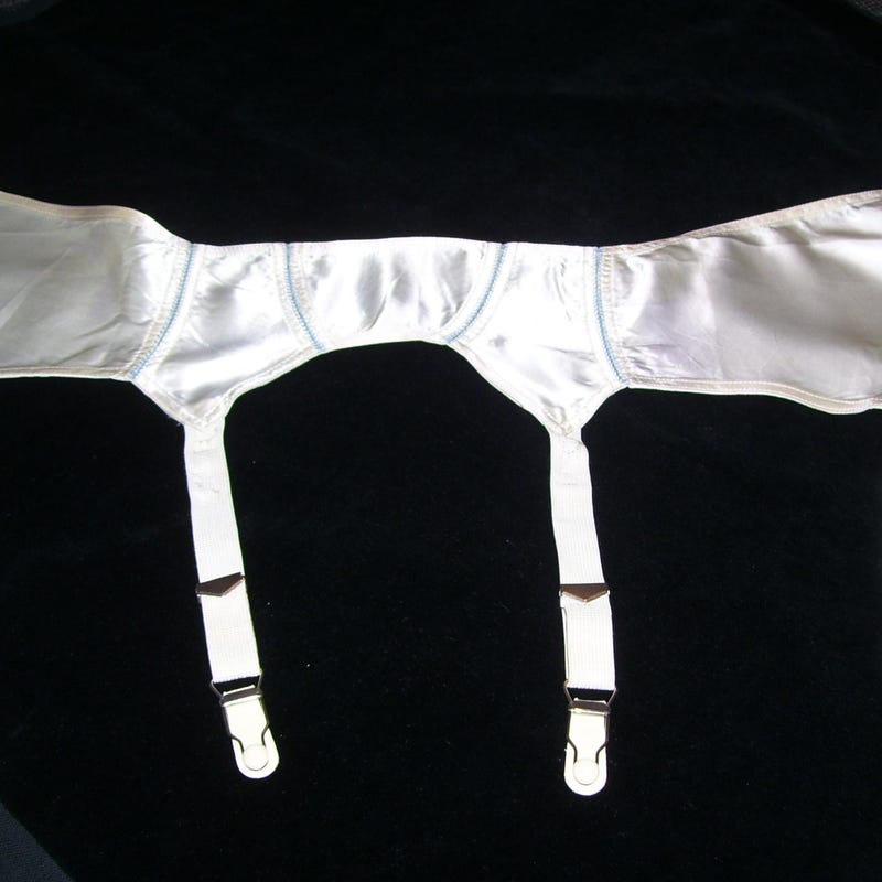 Vintage Garter Belt - Etsy
