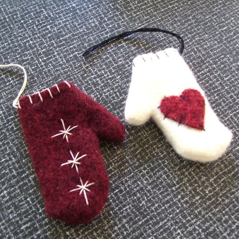 Mitten Ornament - Etsy