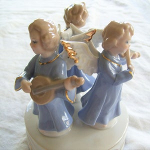 Porcelain Musical Figurine Musical Angels Music Box 5.75 Inches Vintage ...