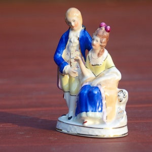 Vintage Coventry Made in USA Porcelain Courting Couple Figurine ...