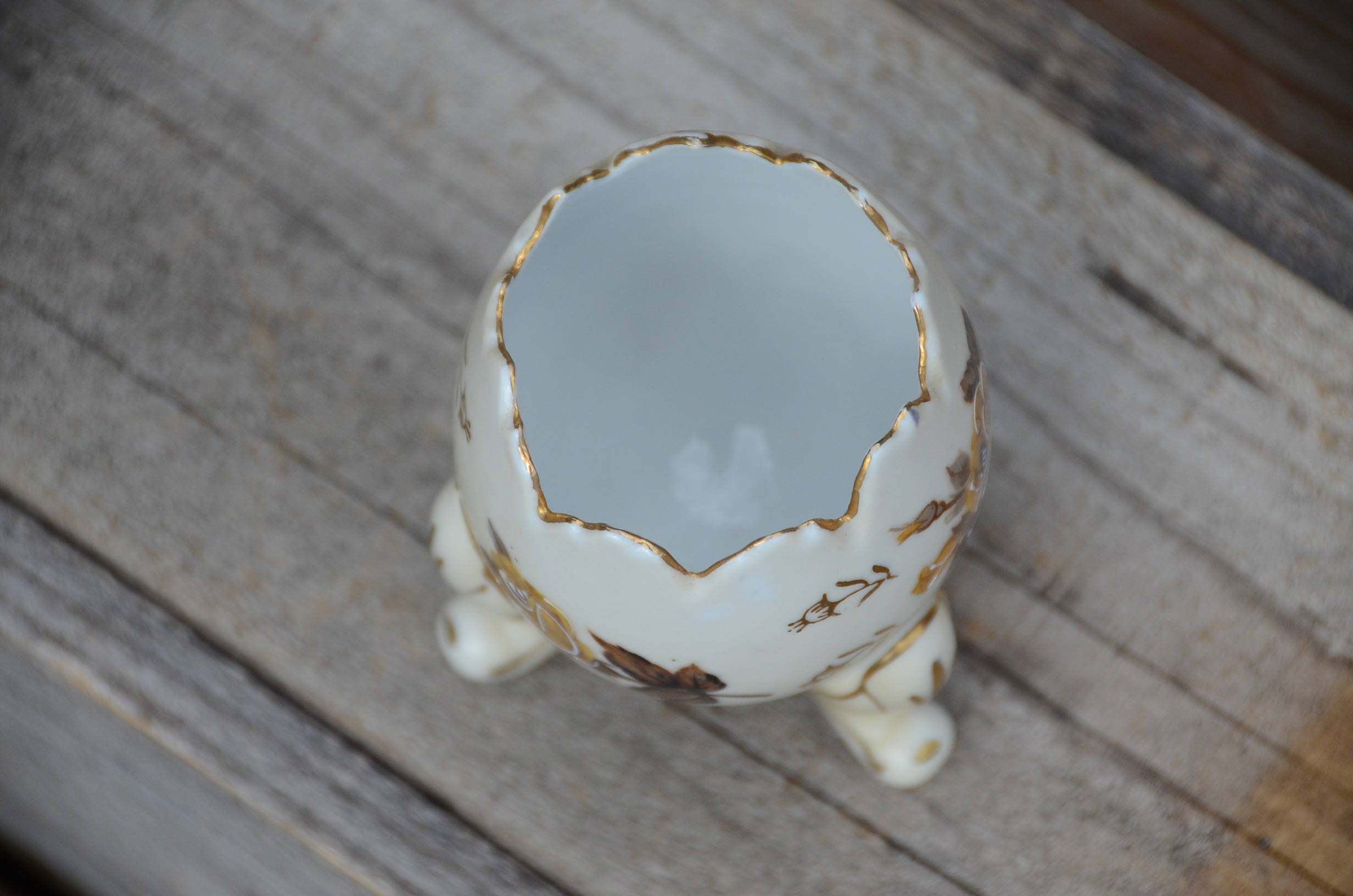 Vintage Three Footed hatched Egg Vase in Fall - Etsy