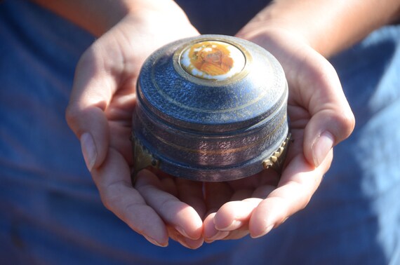 Antique METAL POWDER BOX | Victorian Jewelry Powder B… - Gem