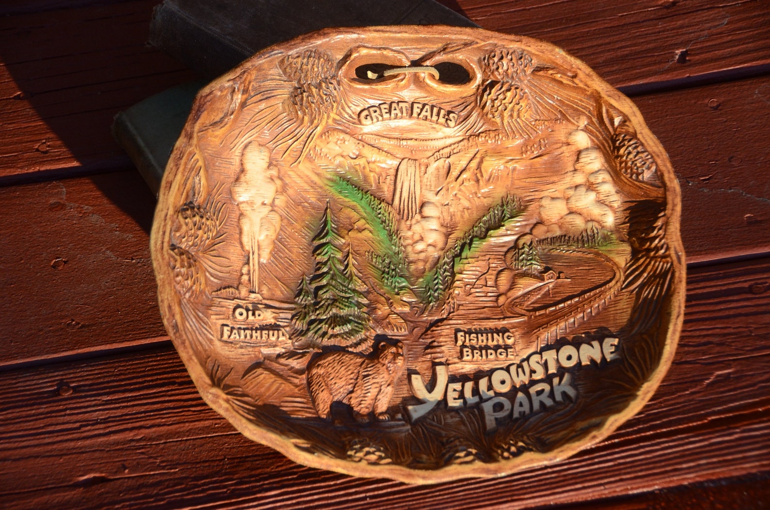 Vintage YELLOWSTONE SOUVENIER Wall Plaque Yellowstone | Etsy