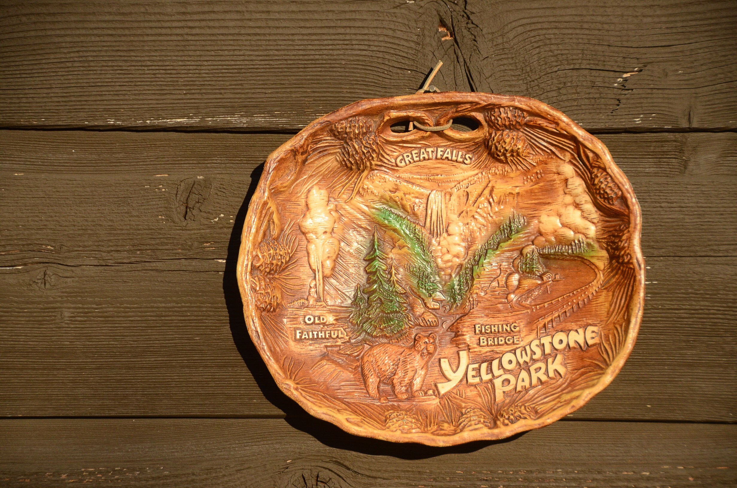 Vintage YELLOWSTONE SOUVENIER Wall Plaque Yellowstone | Etsy