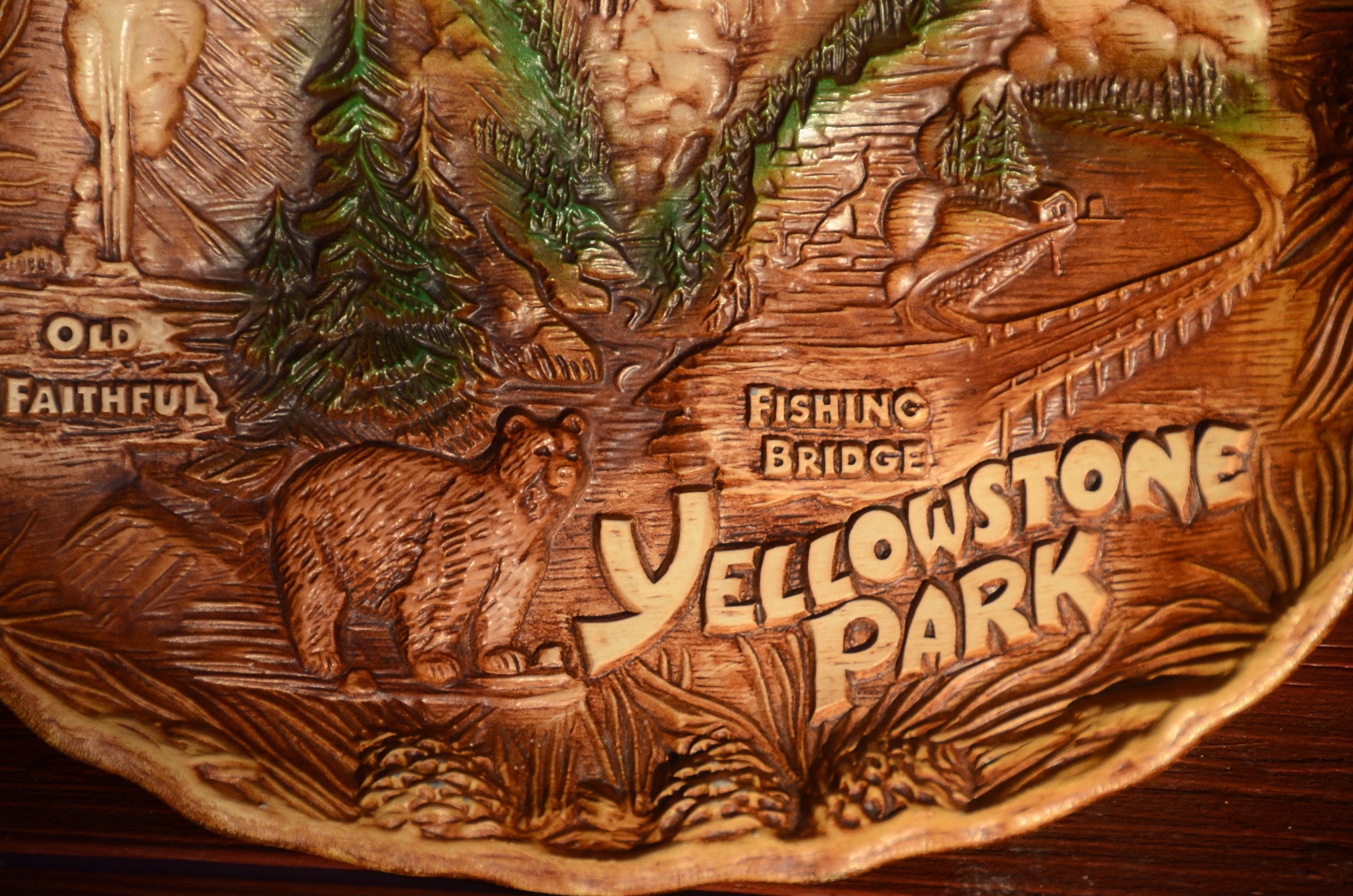 Vintage YELLOWSTONE SOUVENIER Wall Plaque Yellowstone | Etsy