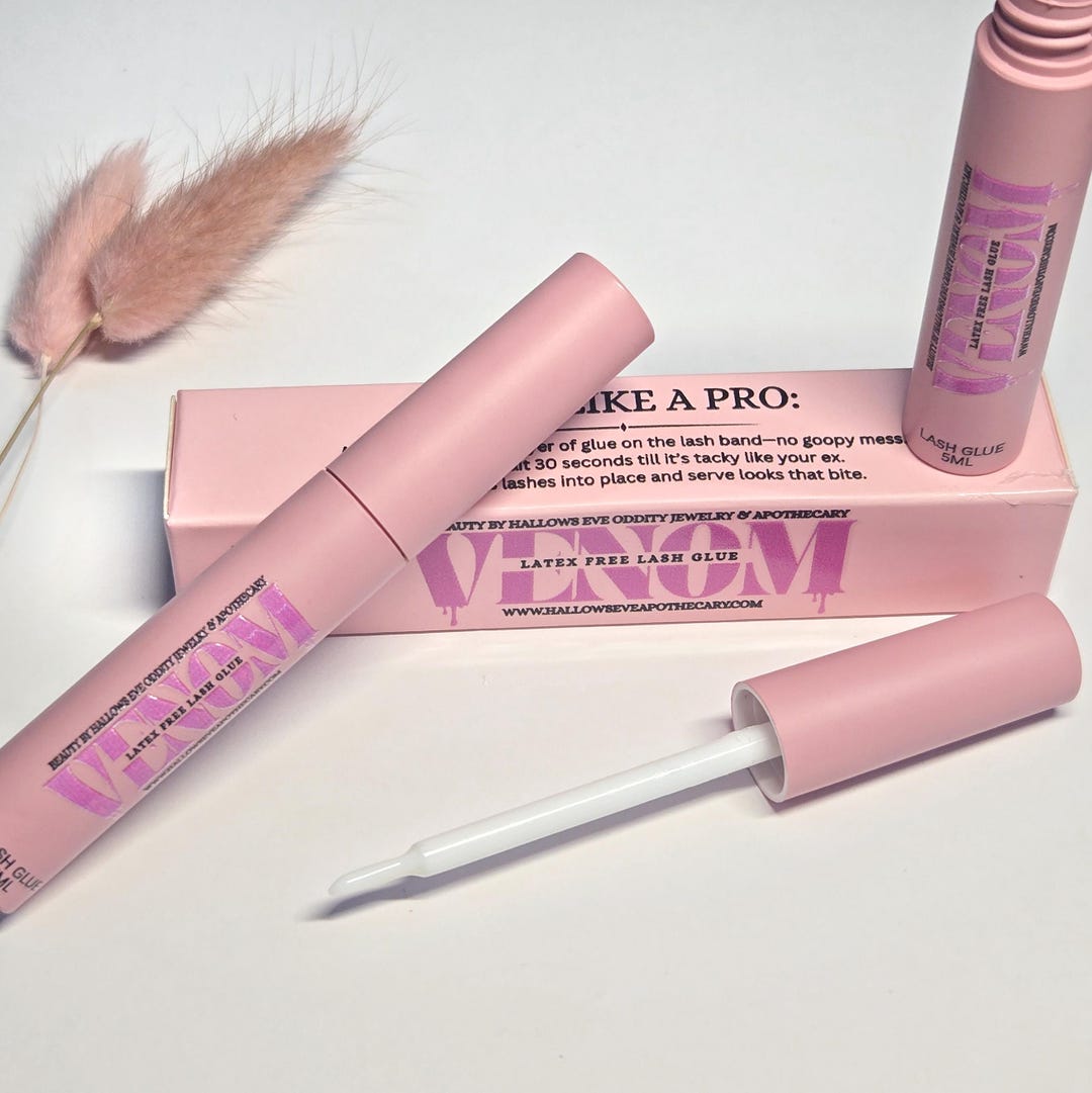 VENOM BEAUTY Latex-free Lash Glue - Clear | the Oddity Dollhouse - Etsy