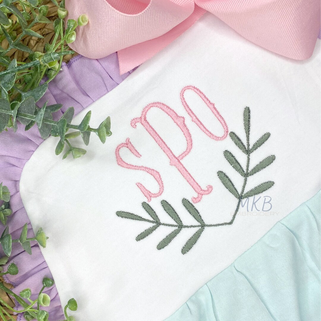Laurel Monogram Frame, Small, Leaf Laurel, Satin Stitch Machine ...