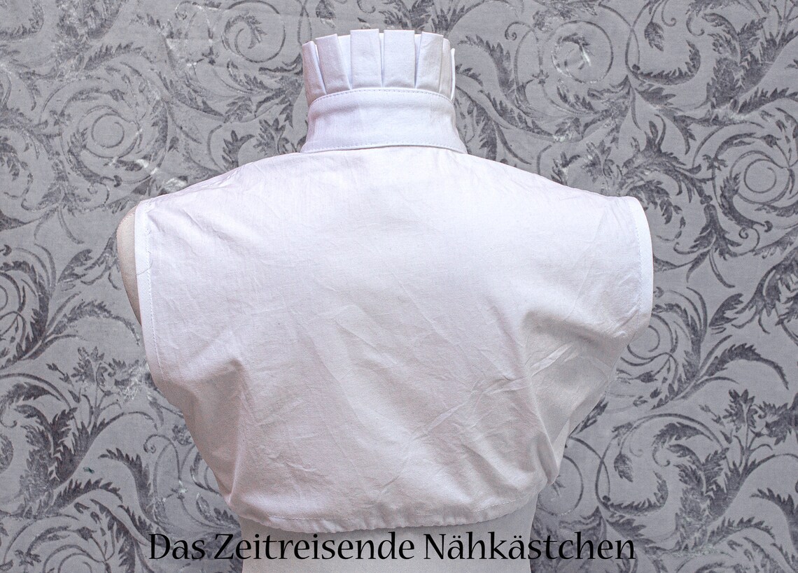 Elizabethan Partlet With Blackwork Embroidery Renaissance - Etsy