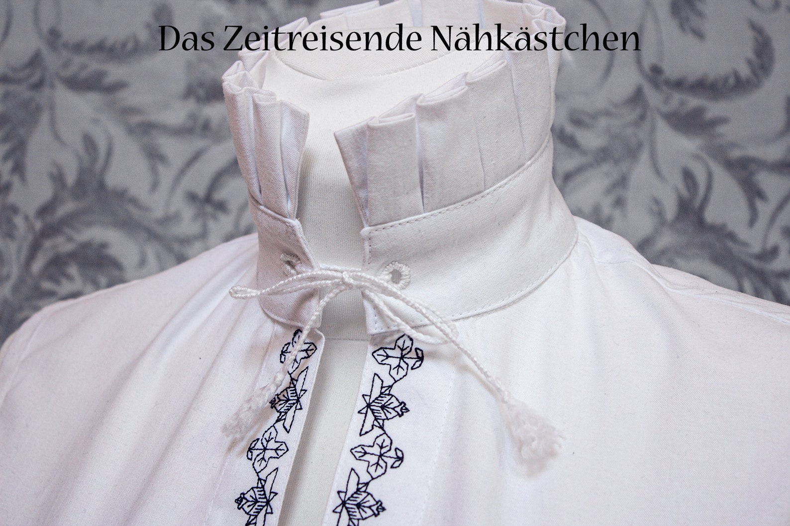 Elizabethan Partlet With Blackwork Embroidery Renaissance - Etsy